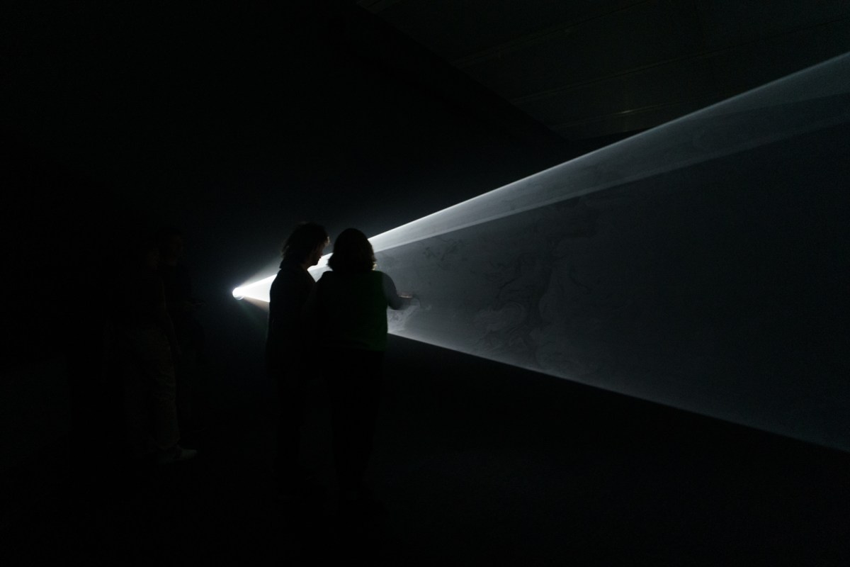 REVIEW | Anthony McCall: Solid Light – Tate Modern – Nigel Ip