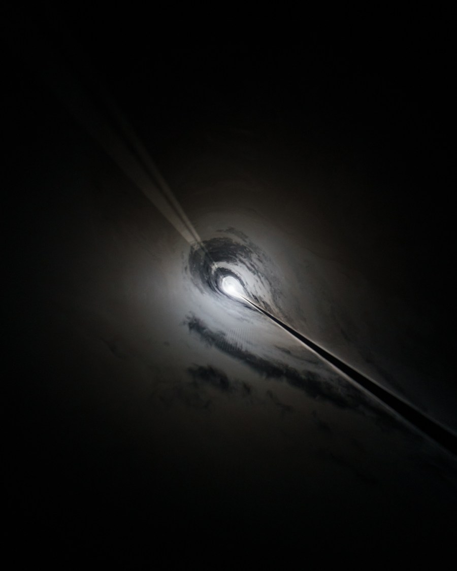 REVIEW | Anthony McCall: Solid Light – Tate Modern – Nigel Ip