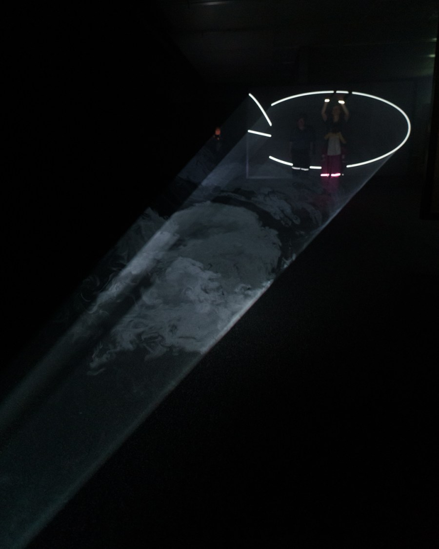 REVIEW | Anthony McCall: Solid Light – Tate Modern – Nigel Ip