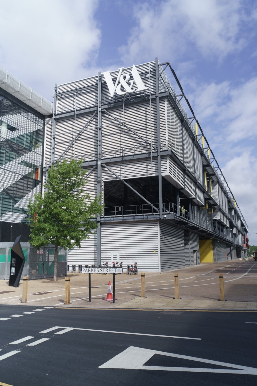 REVIEW | V&A East Storehouse, London – Nigel Ip